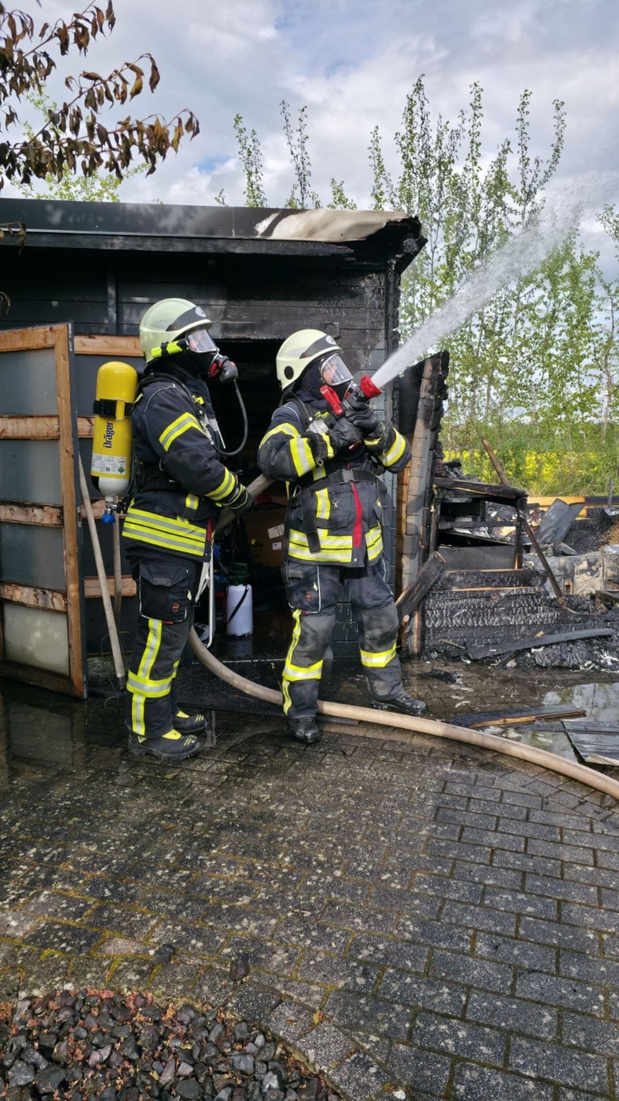 Feuer in Weede: Erst Carport, dann brannte das Haus