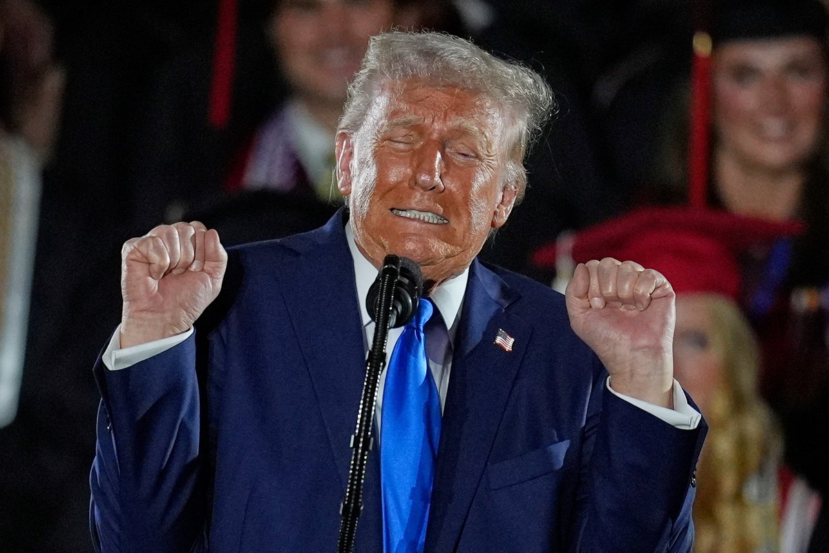 Trump blows off trade war recession fears: ‘Everything’s ok’