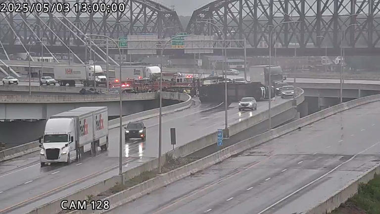I-65 south near John F. Kennedy Bridge in Louisville closed due to overturned semi