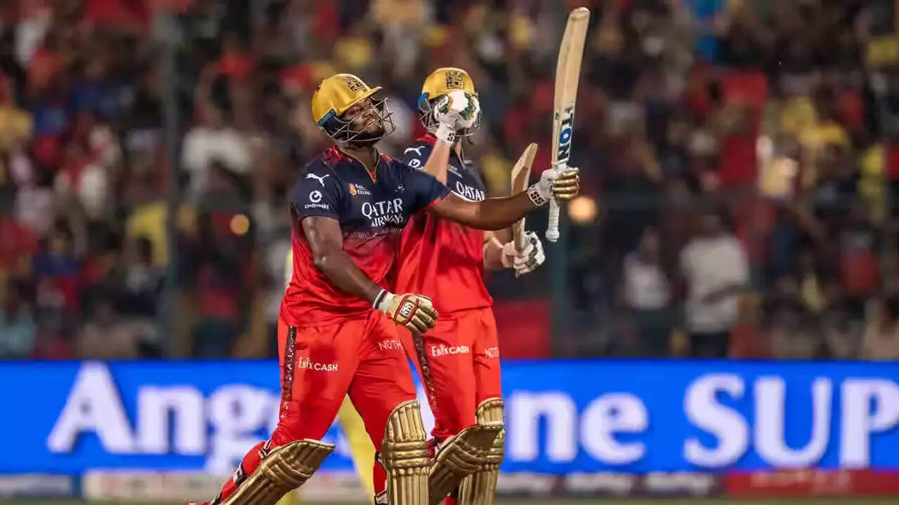 Move over AB de Villiers and Chris Gayle! Romario Shepherd now owns ...