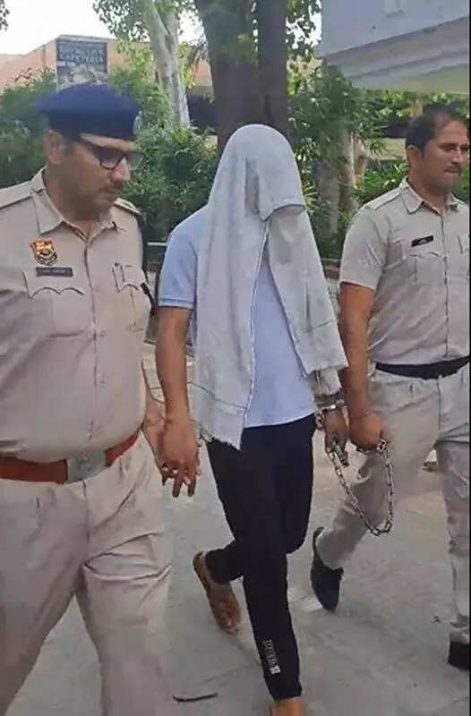 Doc murder case: Victim was in touch with wife of accused, had ‘warned ...