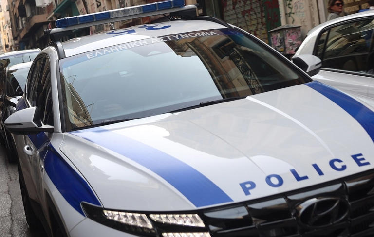 Συνελήφθη 60χρονος για τη δολοφονία της μητέρας του το 2022 στο Κολωνάκι