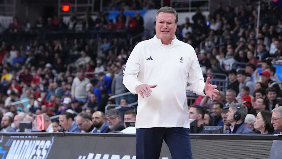 Oregon Ducks, Kansas Jayhawks Leading For International Basketball ...