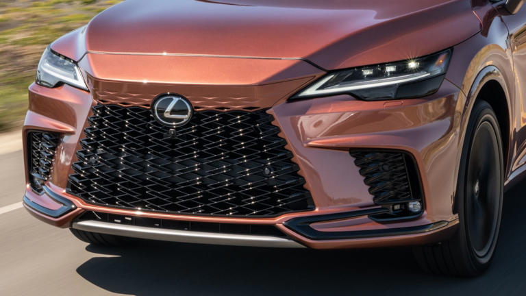 Four Lexus SUVs are winning in 2026, but LX isn't among them