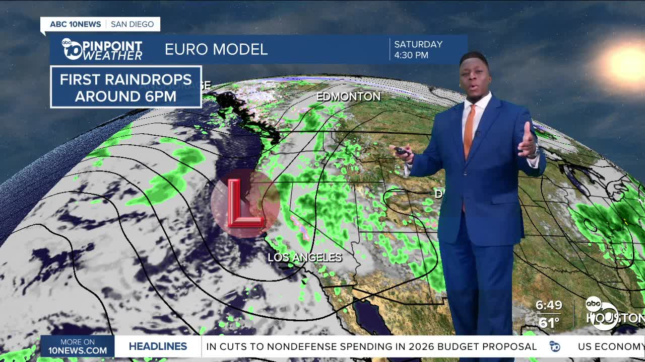 ABC 10News Pinpoint Weather with Moses Small: Showers start tonight