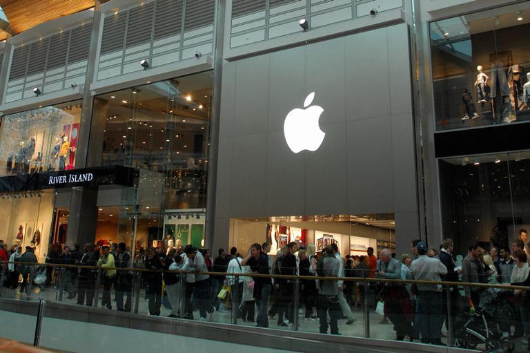 Highcross jobs available at Apple, Urban Outfitters and more