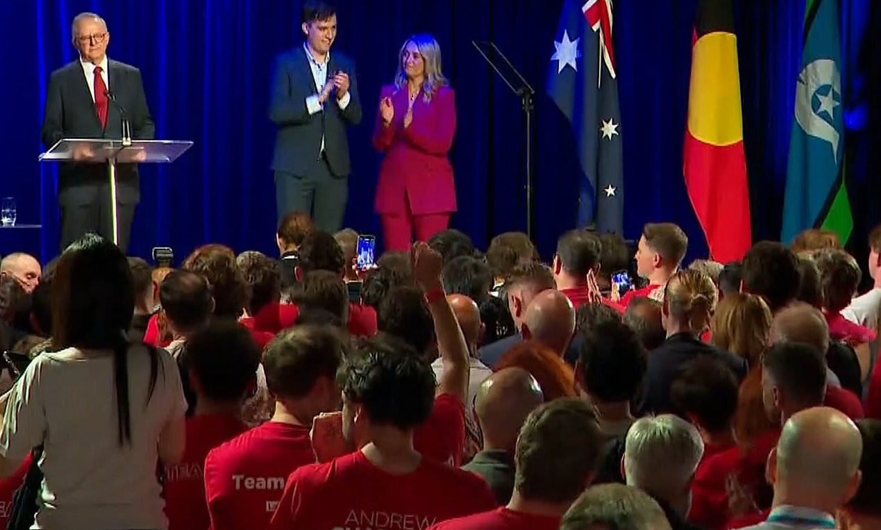 The simple feature on stage at Albo's victory speech that symbolises a ...