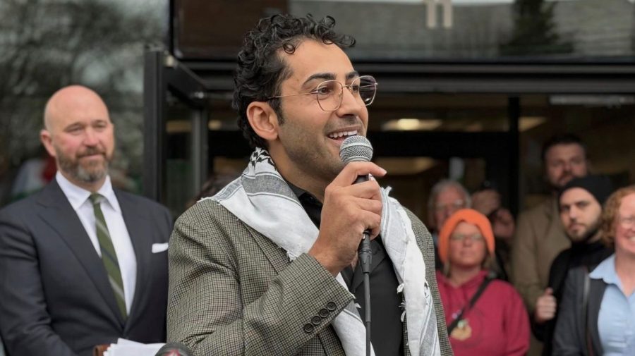 Judge blocks deportation of Palestinian activist who led Columbia protests