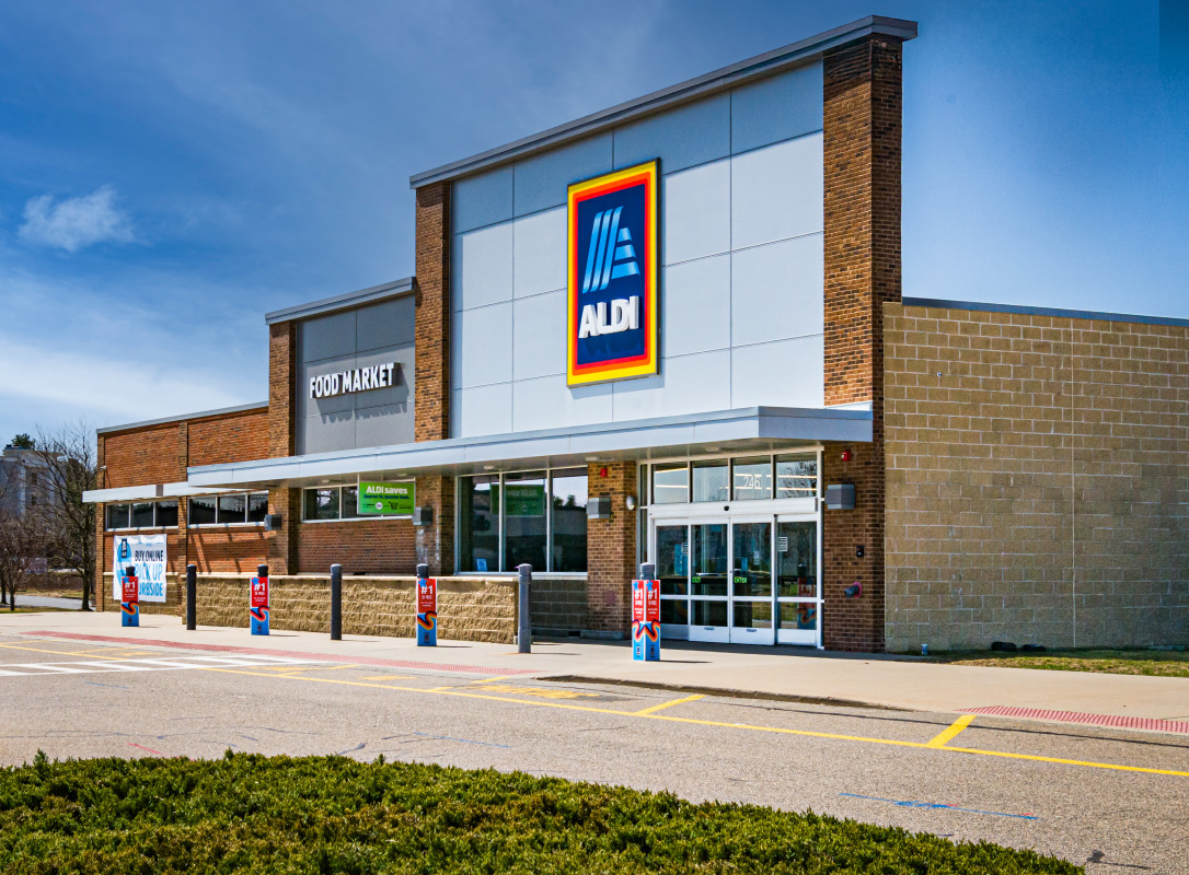 Aldi Is Selling a Chic Rattan Bench Similar to World Market and CB2 ...
