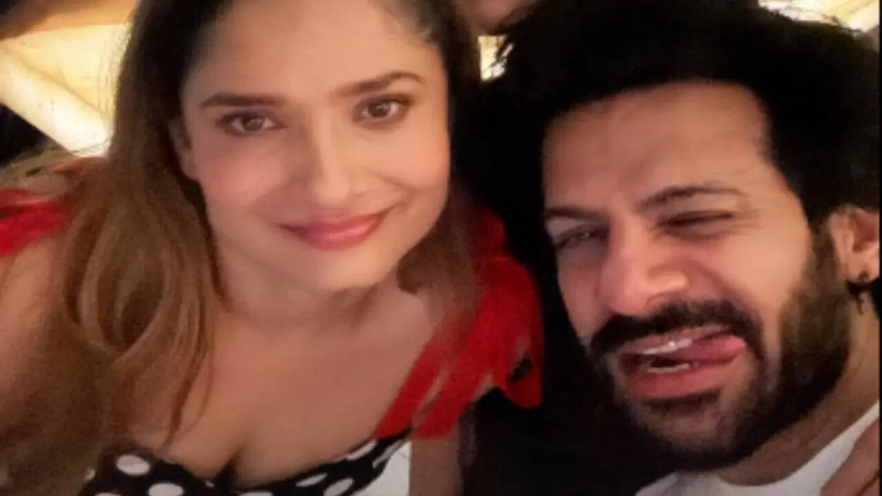 Karan Veer Mehra Parties Hard With Ankita Lokhande-Vicky Jain, Calls Them ‘Best Hosts In Town’