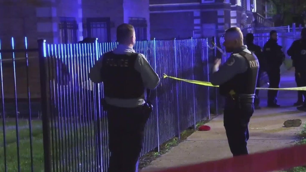 4 dead, 8 hurt in Chicago weekend shootings, according to police