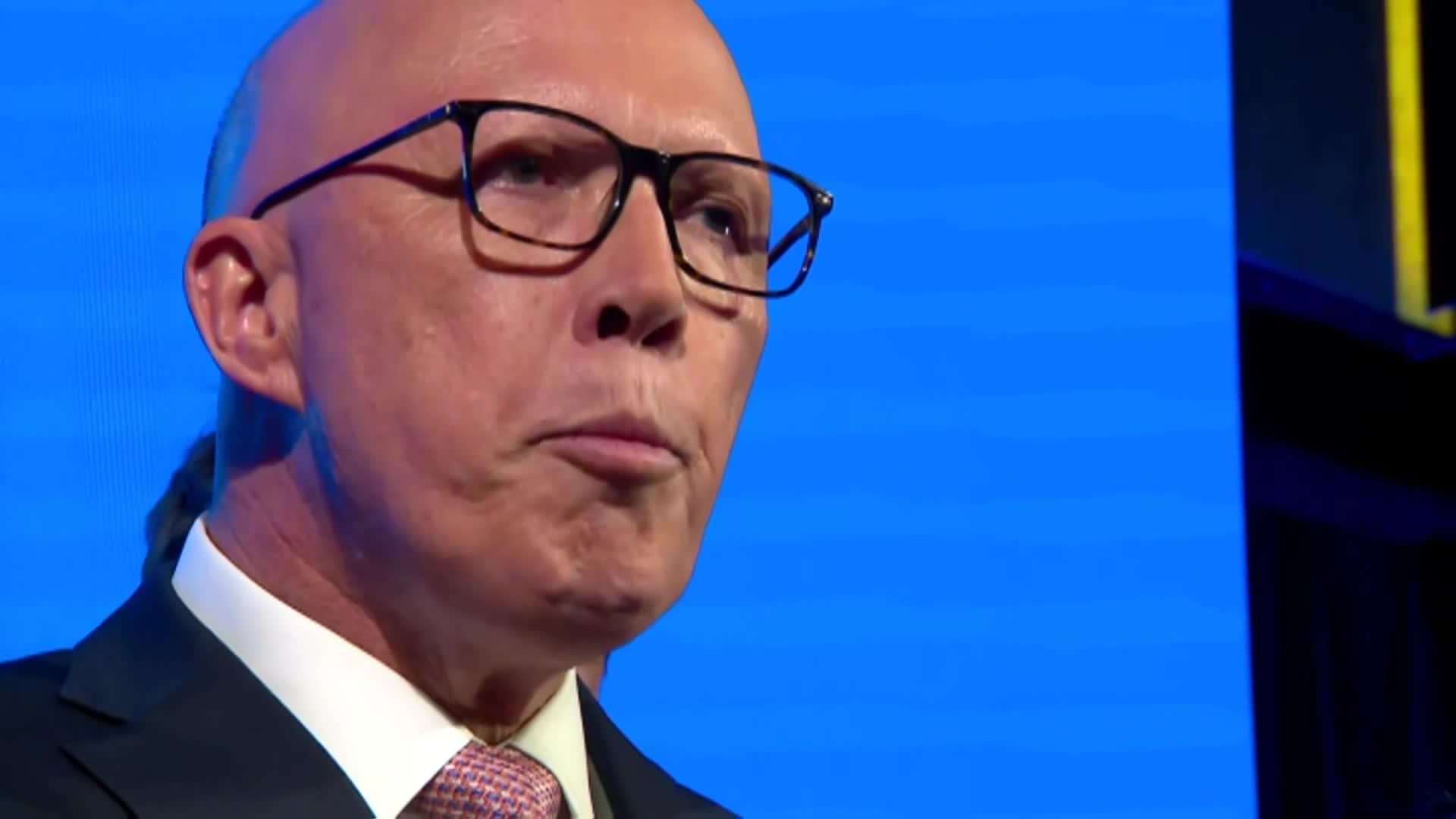 Peter Dutton loses seat of Dickson in a significant swing against Liberals