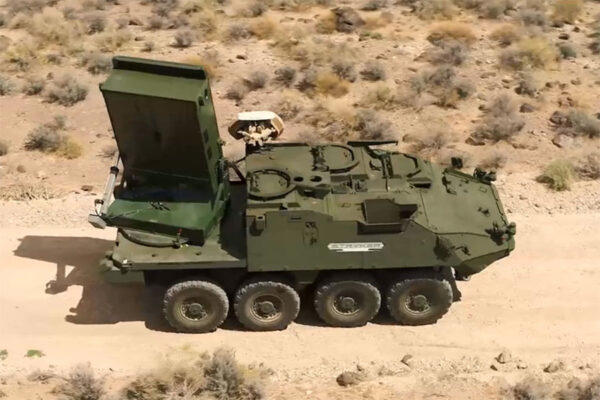 「ドローンの大群を根こそぎ叩く！」コスパ異常なエネルギー兵器が納入へ その驚愕の価格とは