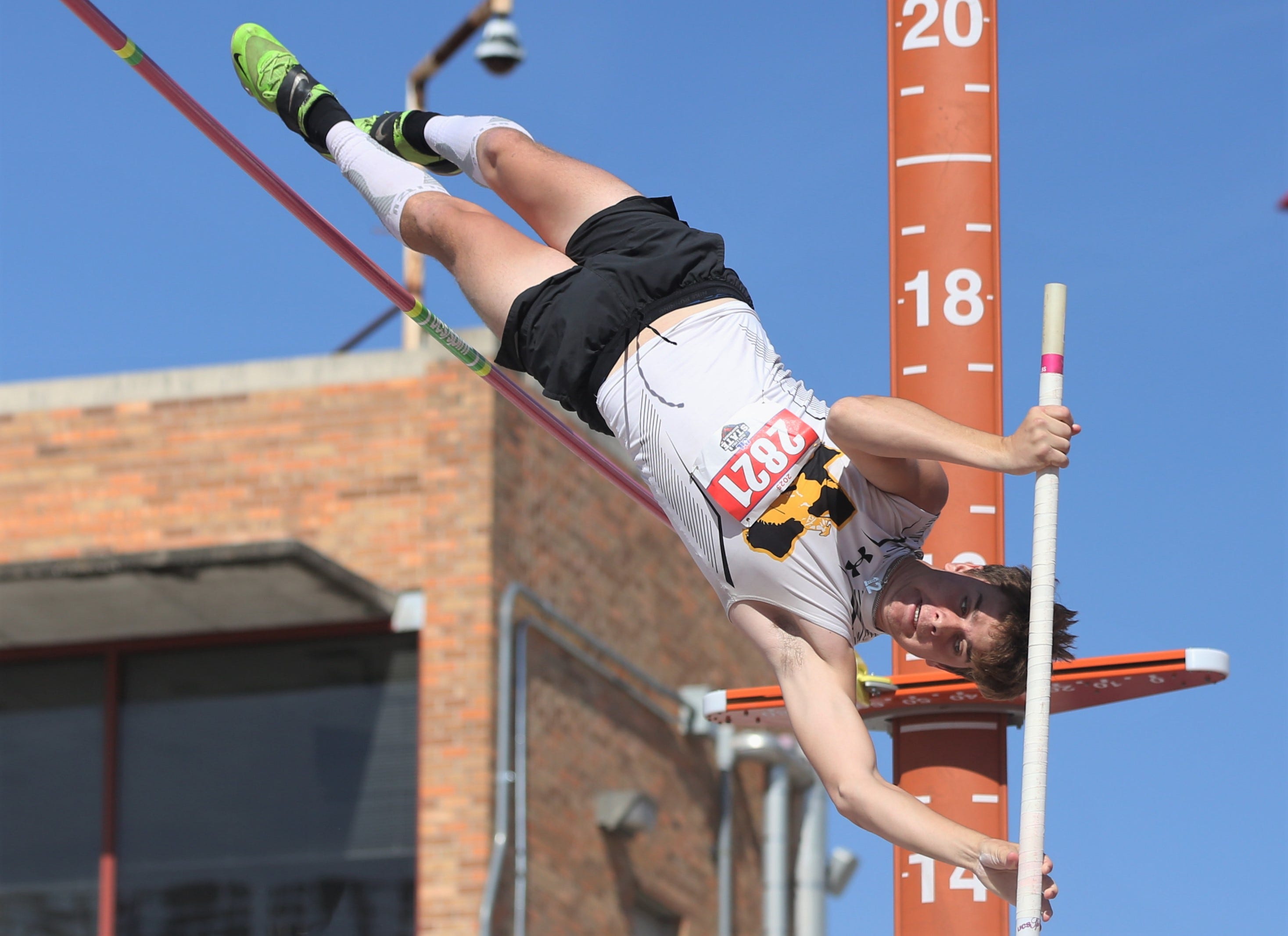 Pole Vault Pedigree: How the Bressler family built a pole vault ...