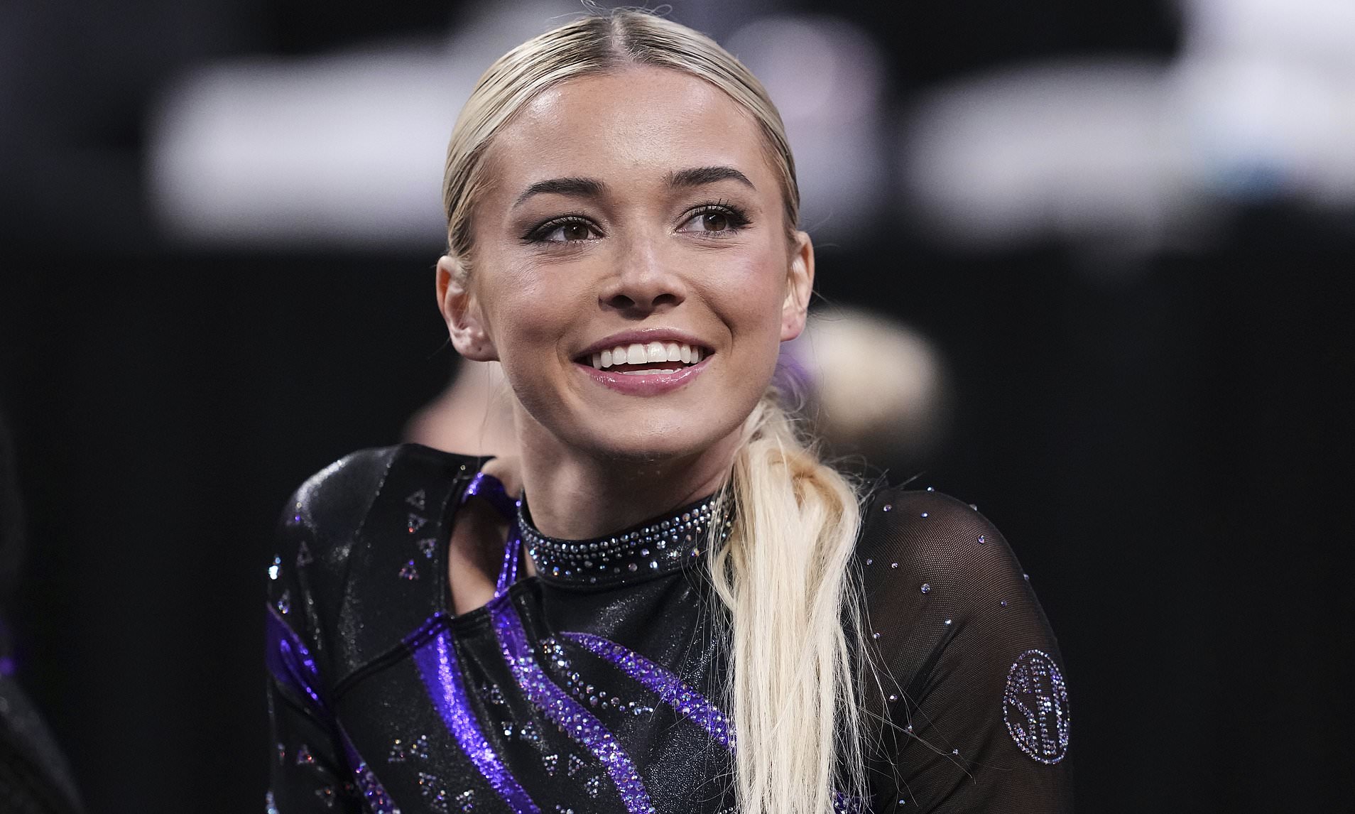 Livvy Dunne sets pulses racing in revealing Kentucky Derby outfit as ...