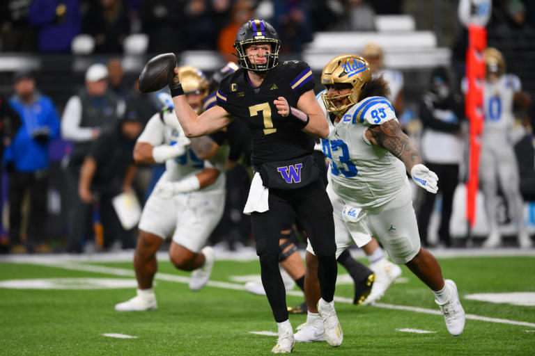 Former Huskies QB gets local NFL opportunity as rookie minicamp tryout