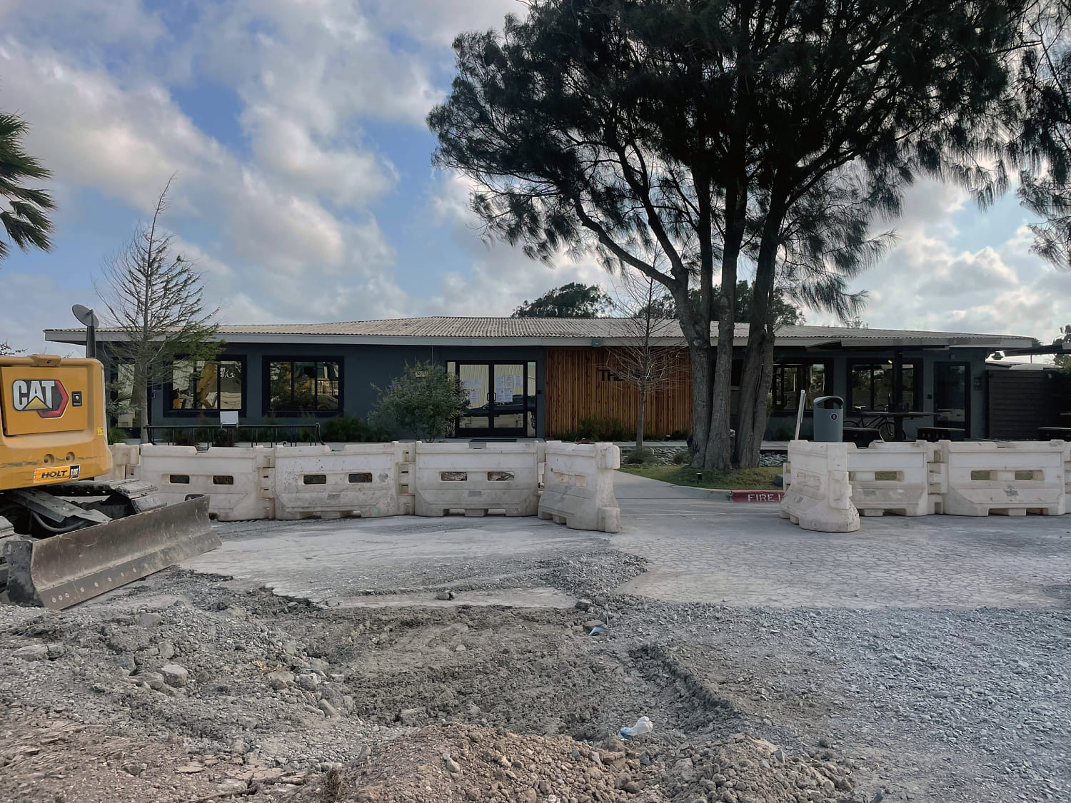 Welcome to Starbase, population 283