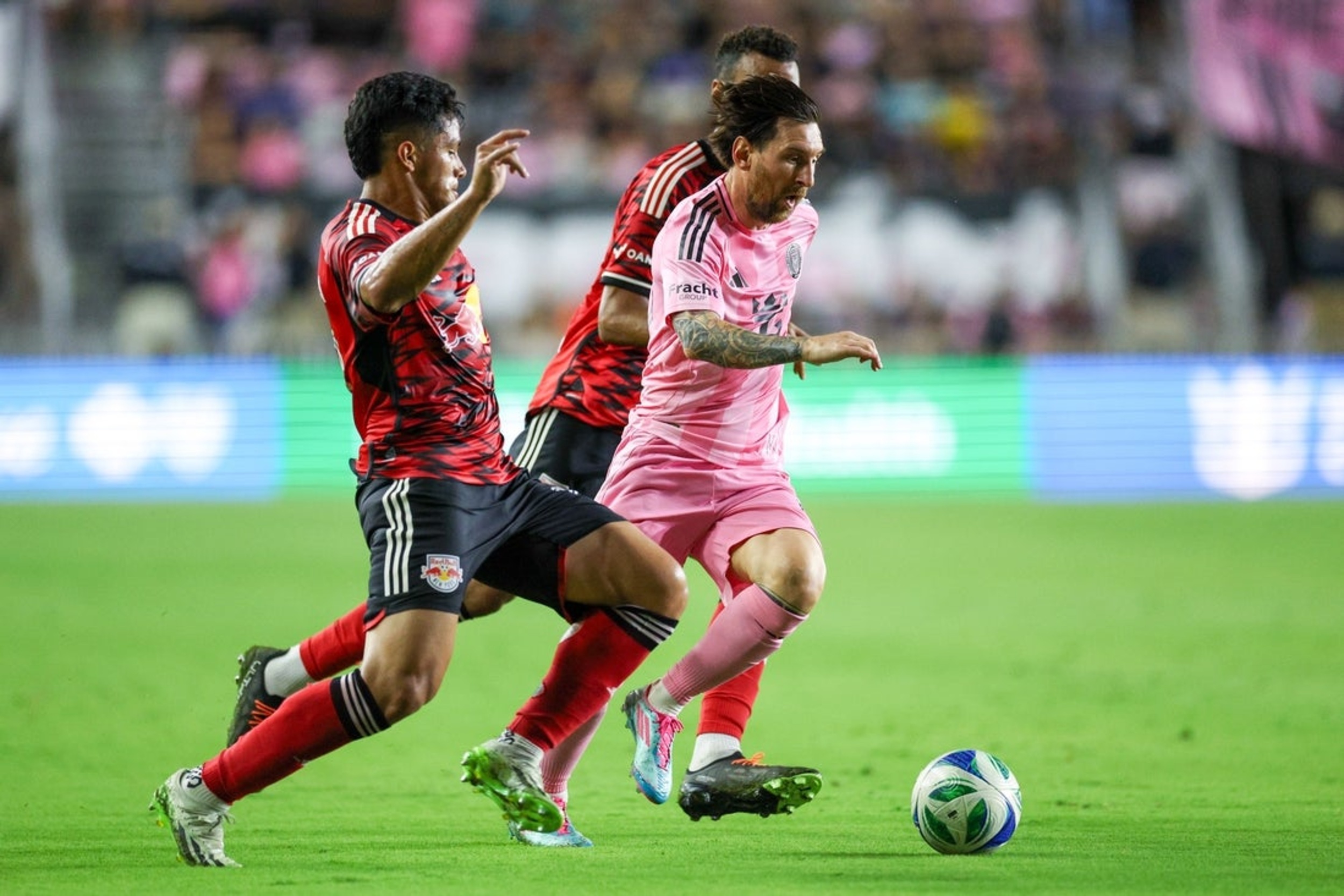 Lionel Messi scores as Inter Miami rout Red Bulls 4-1