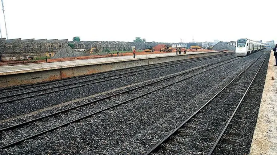 Lagos postpones permanent closure of PWD rail crossing to May 14