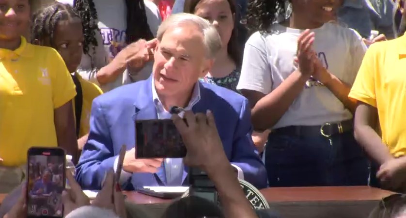 Texas Gov. Greg Abbott signs $1 billion voucher for school choice bill ...