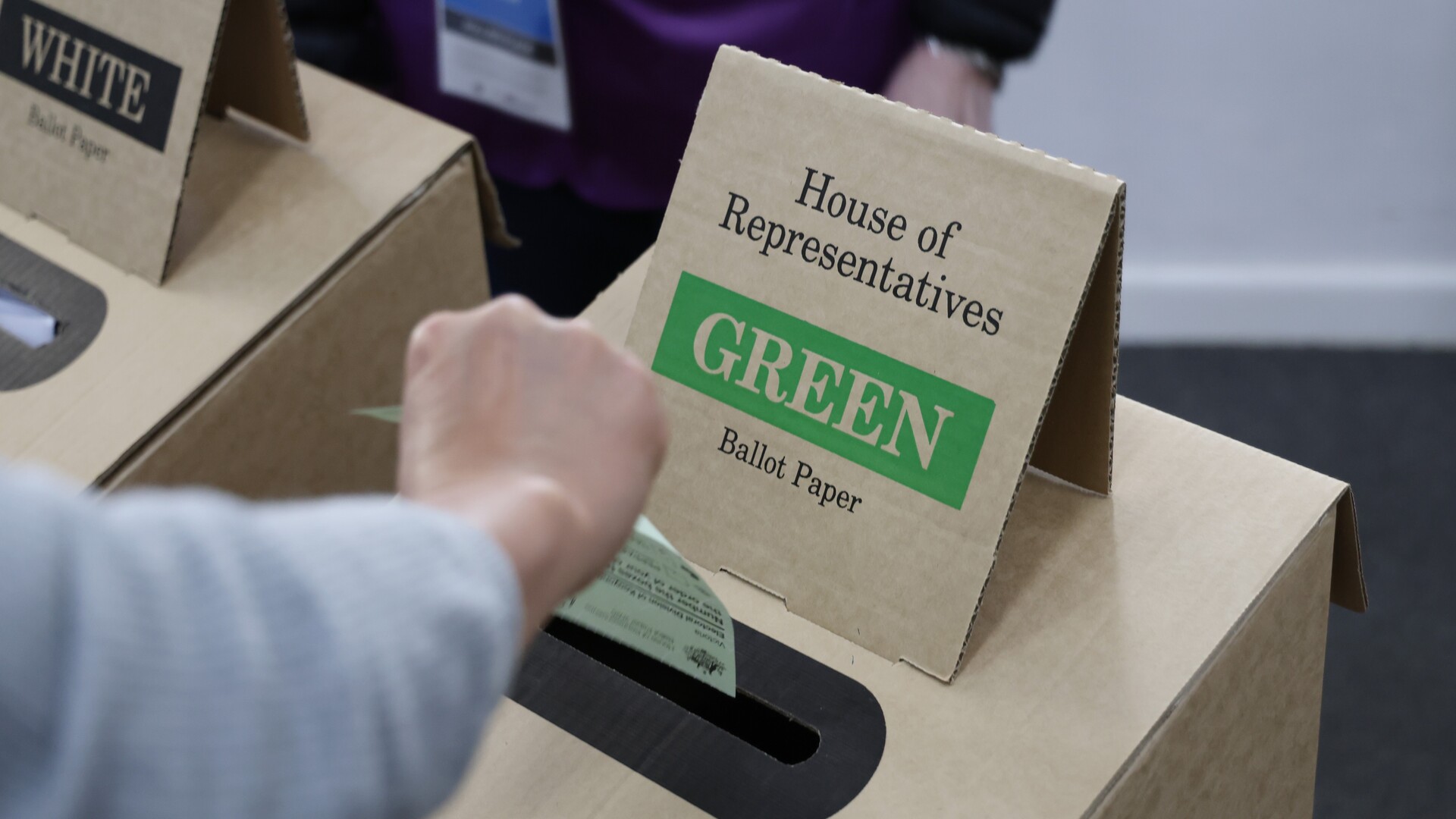 Federal election numbers continue growing as postal votes come in