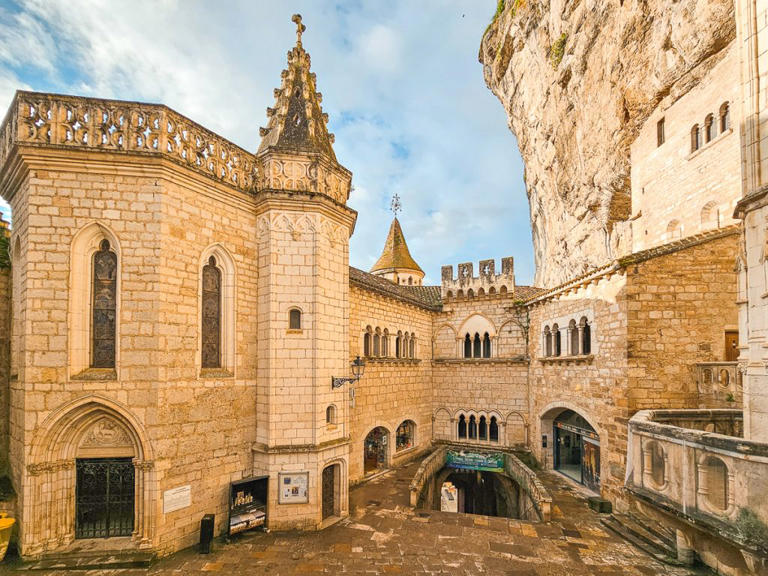 15 Gorgeous French Churches That Are Masterpieces of Architecture and Art