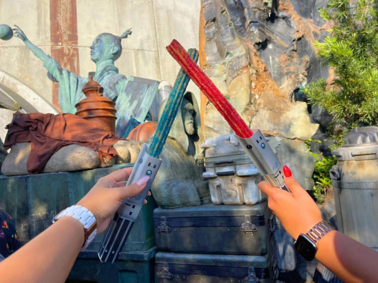 REVIEW: Lightsaber Churros Return to Disney's Hollywood Studios for May ...
