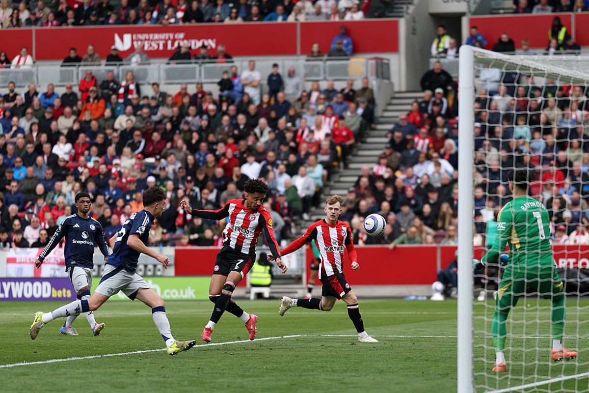 Brentford vs Manchester United LIVE: Hosts bring visitors back down to ...