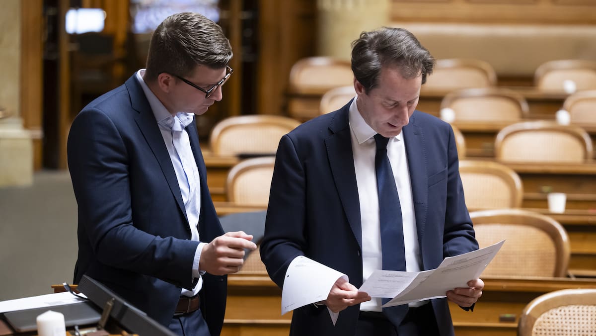 Juste avant la conférence de presse: Un élu UDC fait fuiter des infos ...