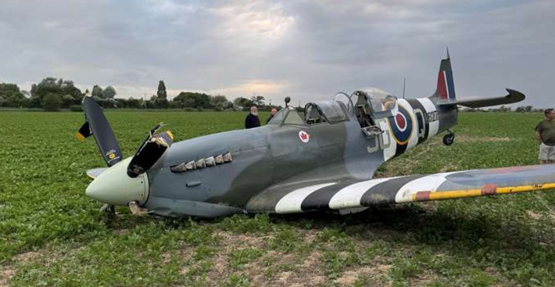 Spitfire plane crashes on field ahead of VE Day celebrations