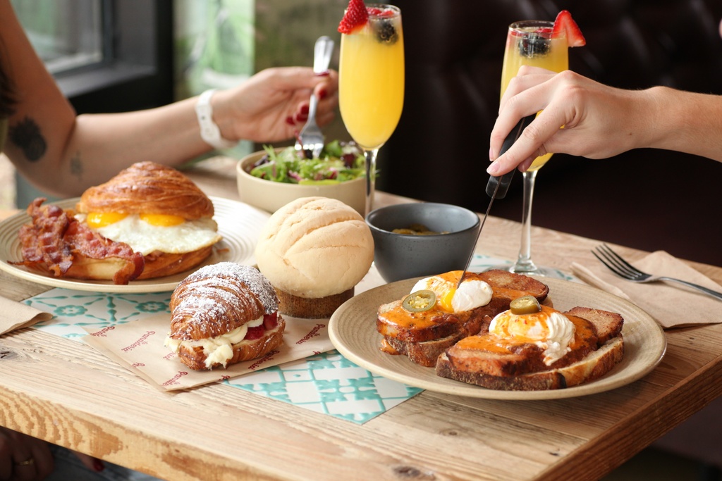 Where to find the best brunch on Broadway in San Antonio