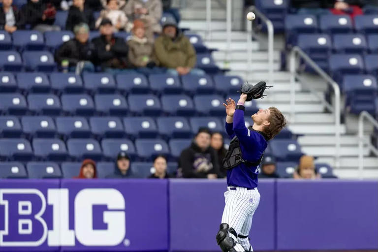 Bower supplies walk-off homer to push Washington Baseball past Iowa 3-1