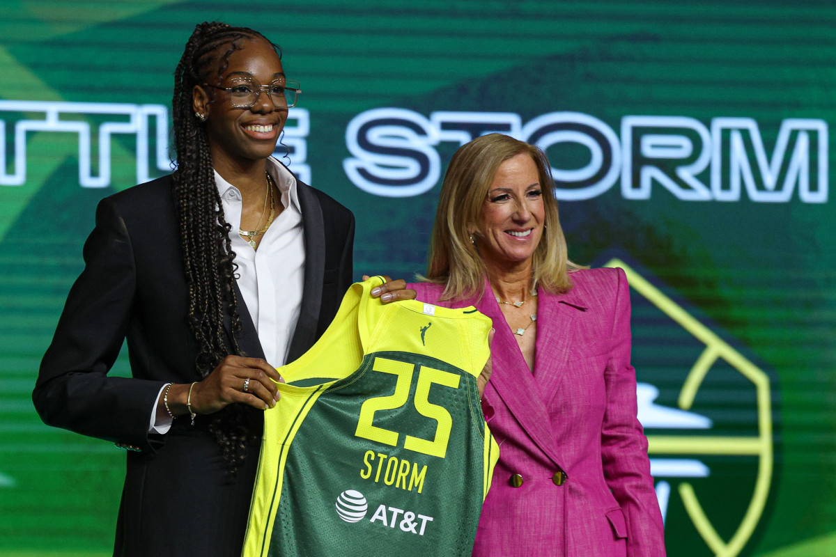 ‘Female Victor Wembanyama' Provides Major Update on WNBA Debut