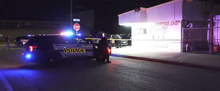 Security guard shot in the neck while fighting man trying to enter bar ...