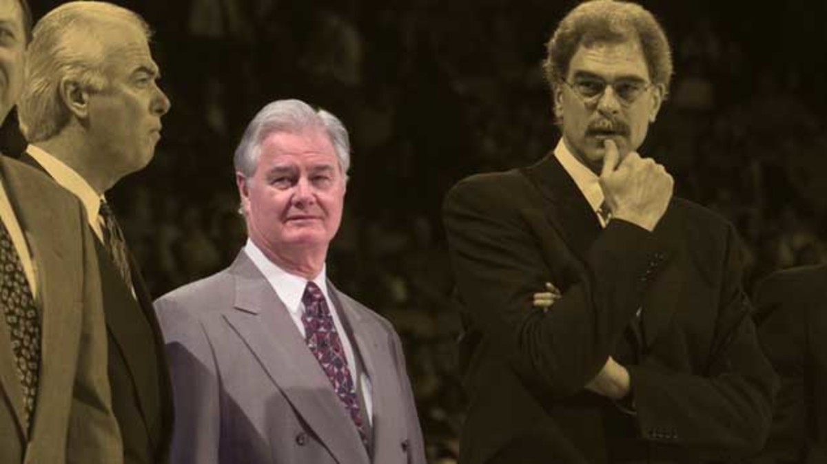 "You can't get grade schoolers to do that" - Tex Winter made Michael ...