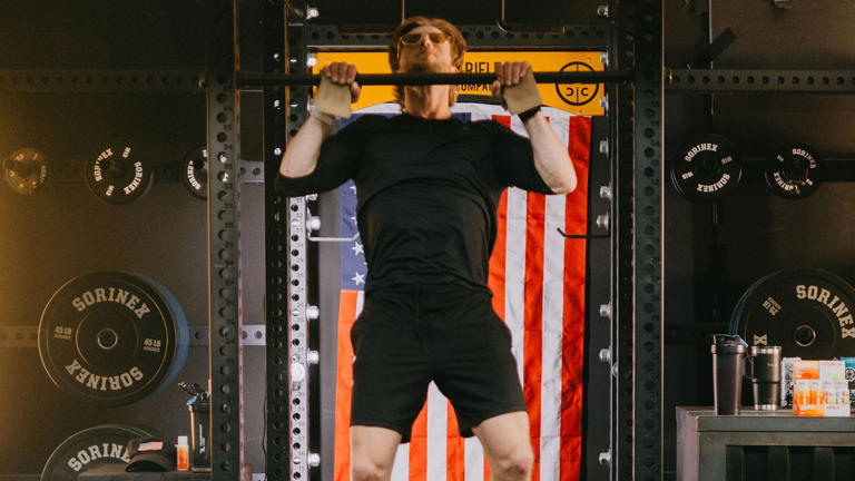 Truett Hanes sets 24-hour pull-up world record with 10,001 reps ...