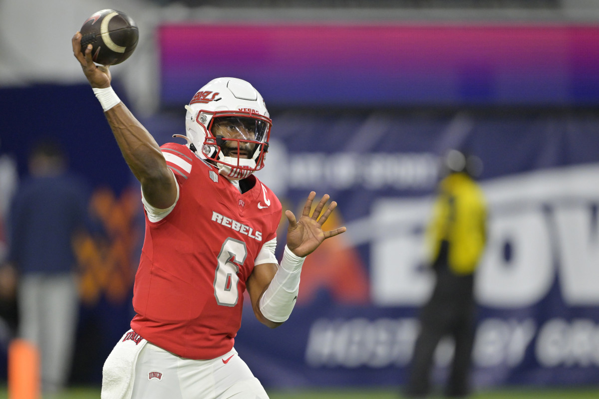 Las Vegas Raiders adding UNLV QB Hajj-Malik Williams bears bad news for another practice squad ...