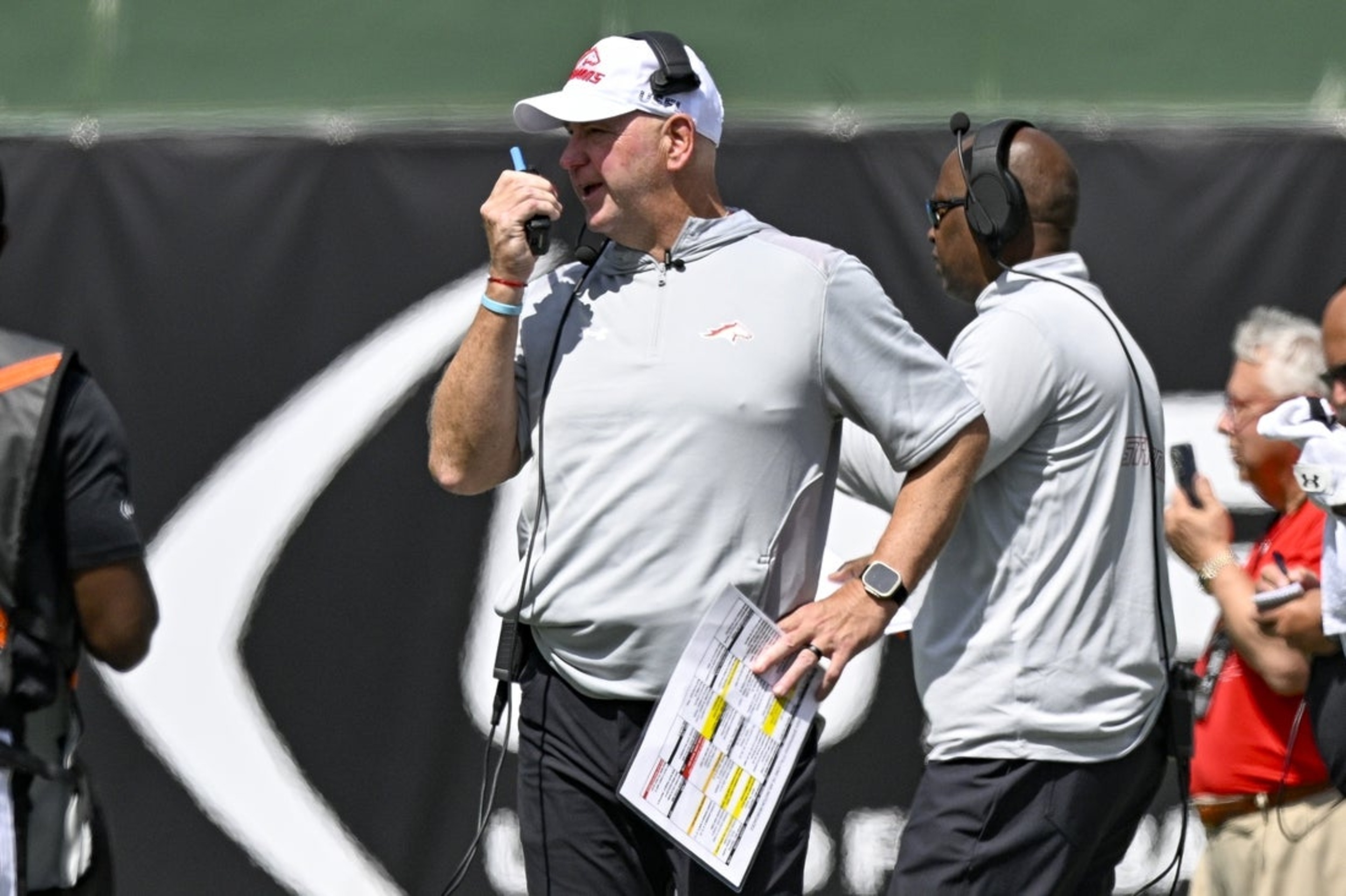 Stallions shine on offense, defense in win over Brahmas