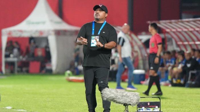 Skenario Imran Nahumarury Sabet Pelatih Terbaik Liga 1 2024-2025 ...
