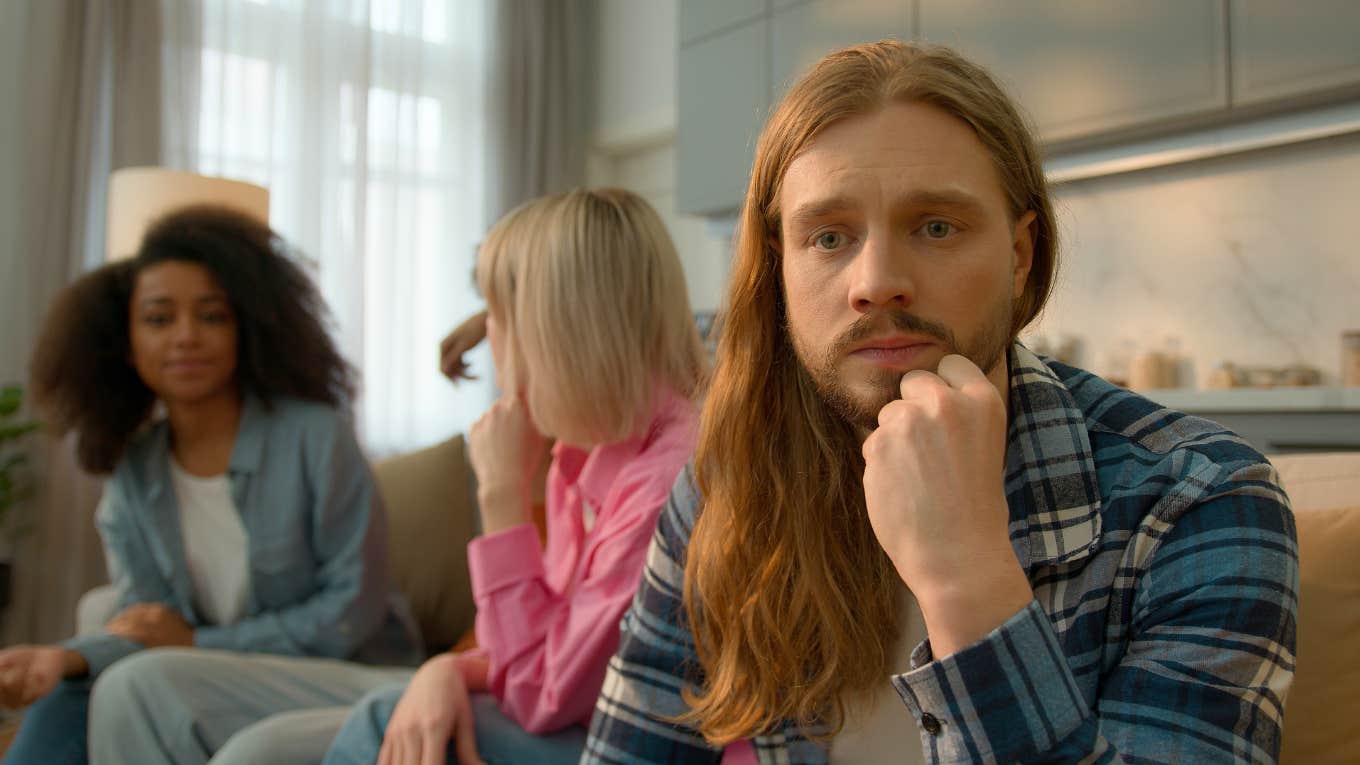 11 Signs Of A Person Who Very Much Dislikes Interacting With Other Humans