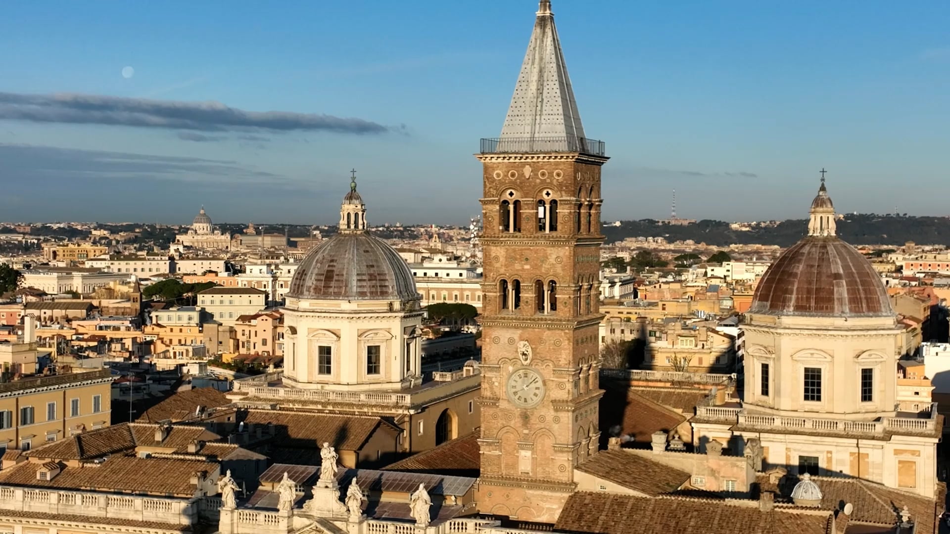 Menemukan Kemegahan Romawi: Santa Maria Maggiore dari Langit