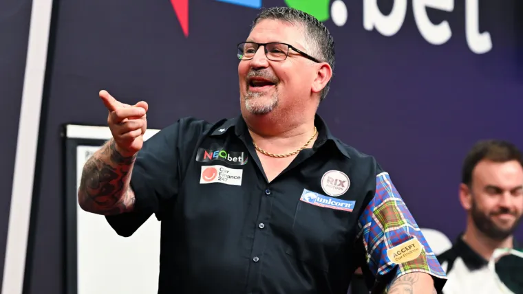 Gary Anderson's 180 blitz seals opening European Darts Grand Prix win
