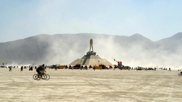 Nevada's Hidden Desert Town With Vibrant Attractions Is A Gateway To ...