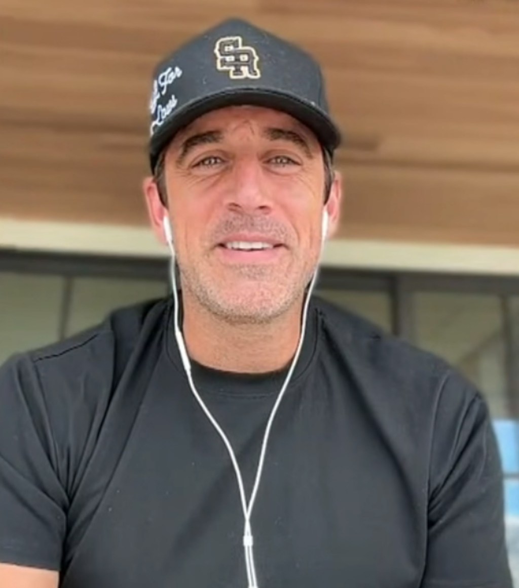 Aaron Rodgers sparks marriage rumors by wearing ring on THAT finger at ...