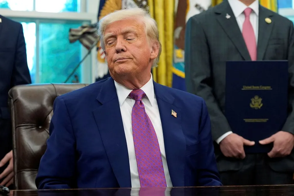 Trump dismisses concerns over Qatari jet that could be new Air Force One