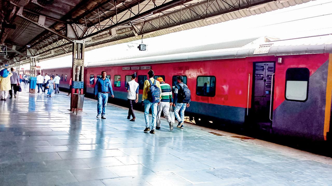 Maharashtra: Fake TT letters and ID cards used to dupe 13 in Rs 1 crore ...