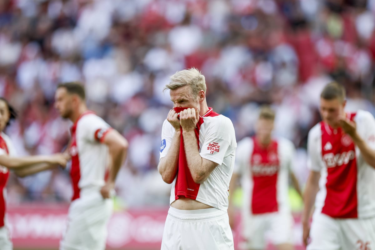 Oud-PSV'er leeft mee met Ajax-spelers: 'Voelt als extra zak aardappelen'