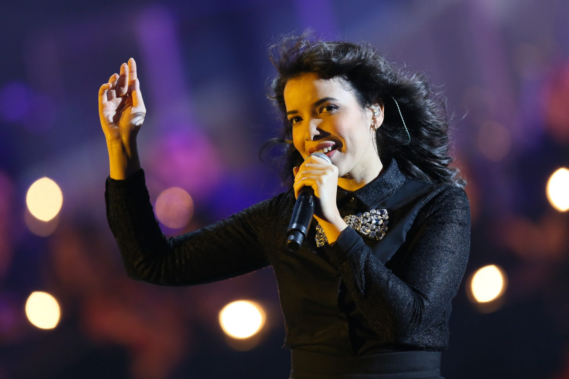 Onze ans après le succès de 'Dernière danse', Indila prépare-t-elle son ...