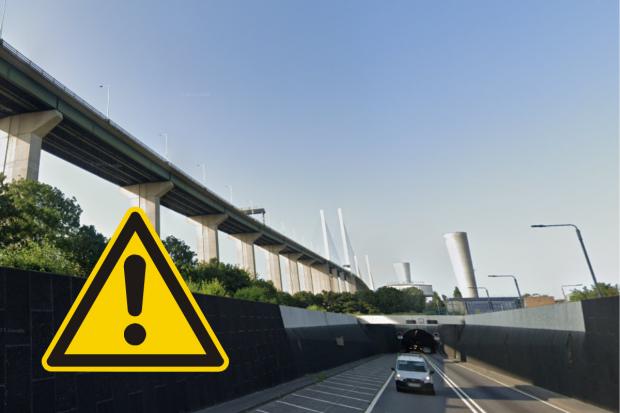 Delays and disruption at M25 QE11 Bridge as car brakes down in road