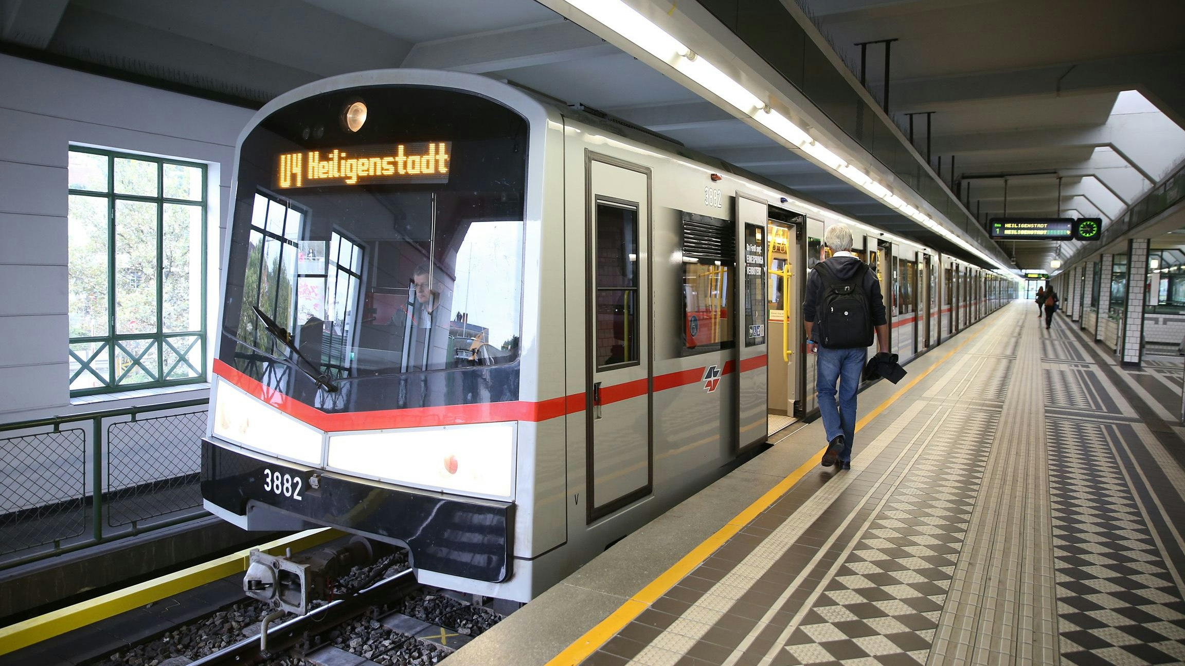 Mann in Wien von U-Bahn erfasst – tot